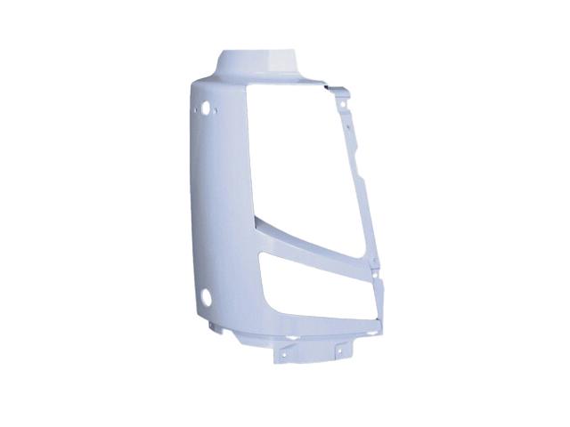 Volvo Headlamp Bezel R/H - White 21478755 82076266 82091005 209647ALT