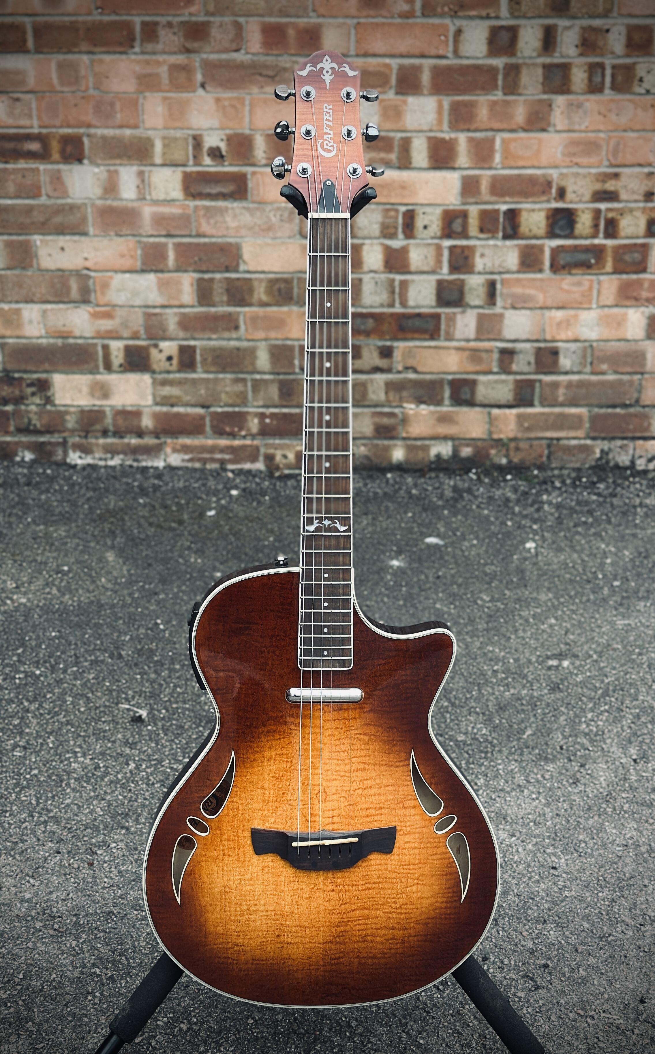 Crafter - SA-TMVS Archtop Hybris Electric Acoustic w/Hard Case Pre owned