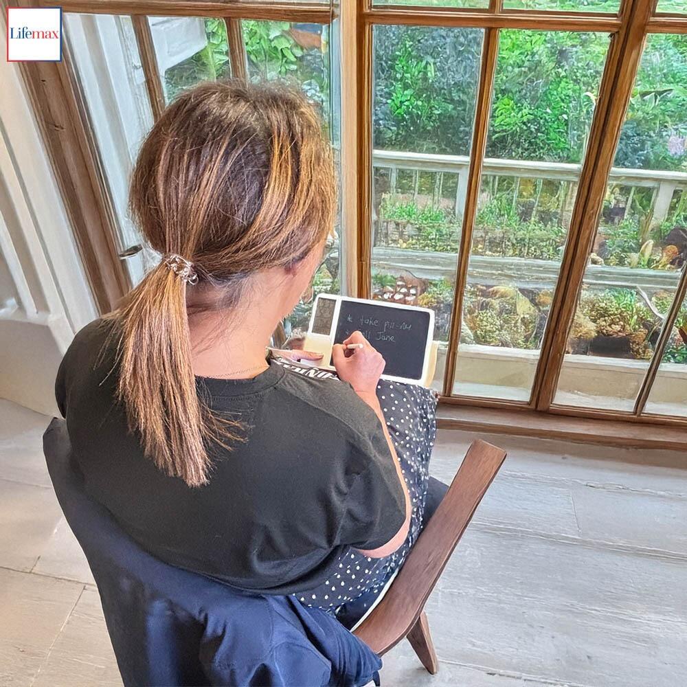 10 Inch Digital Memo Board and Day Date Clock by Lifemax