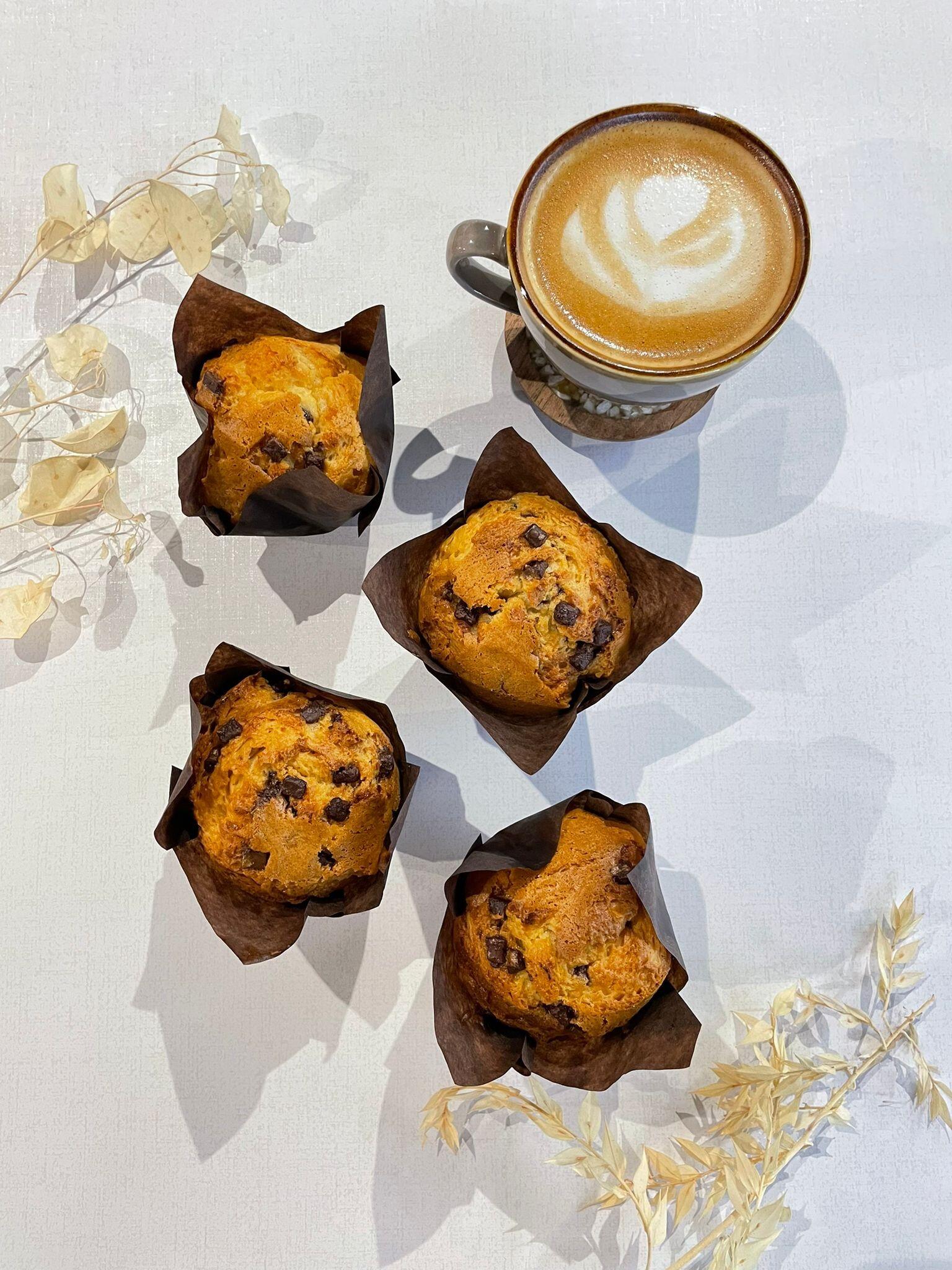 Chocolate Chip Muffin x 9