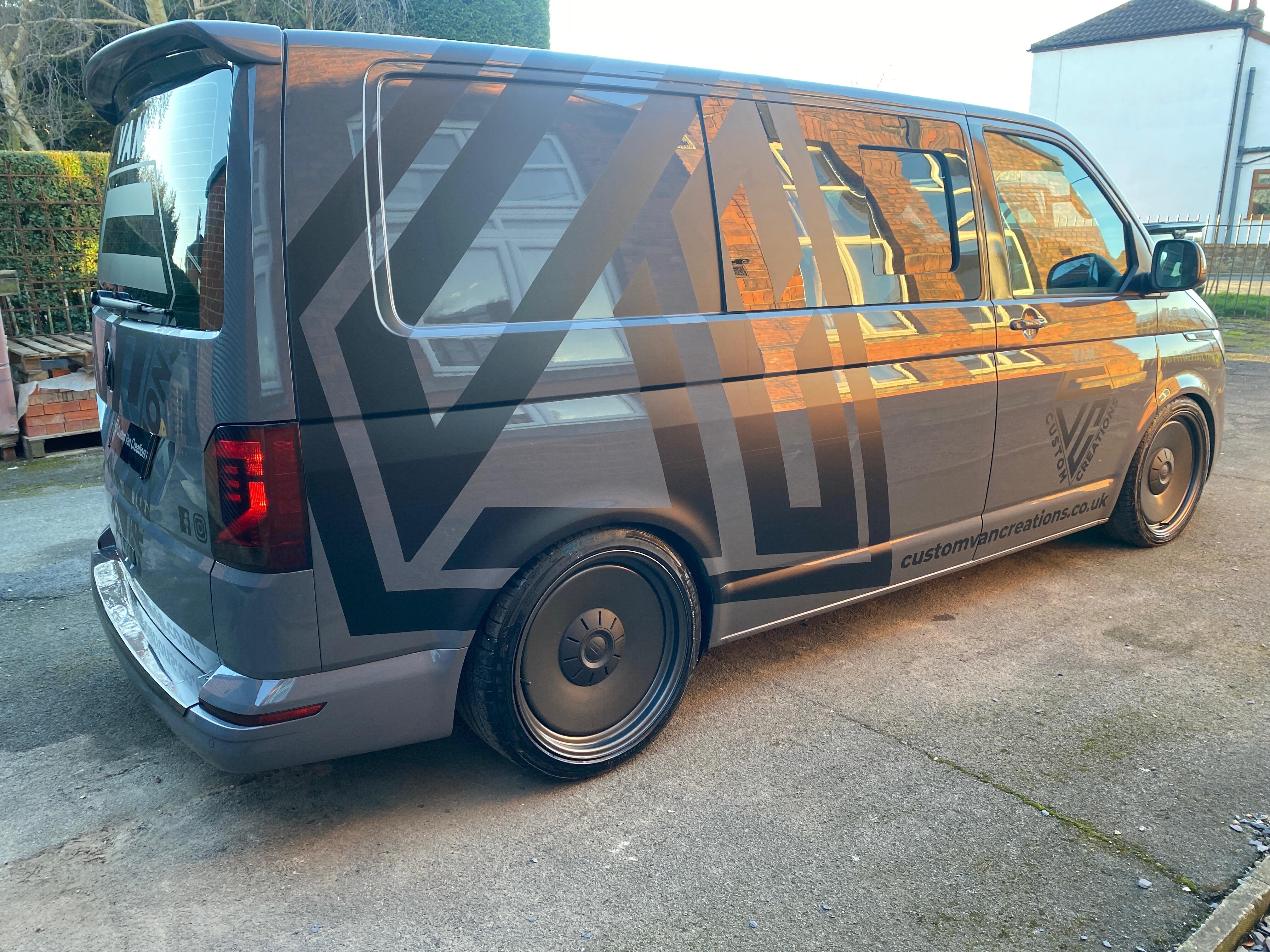 camper van kombi van crew van