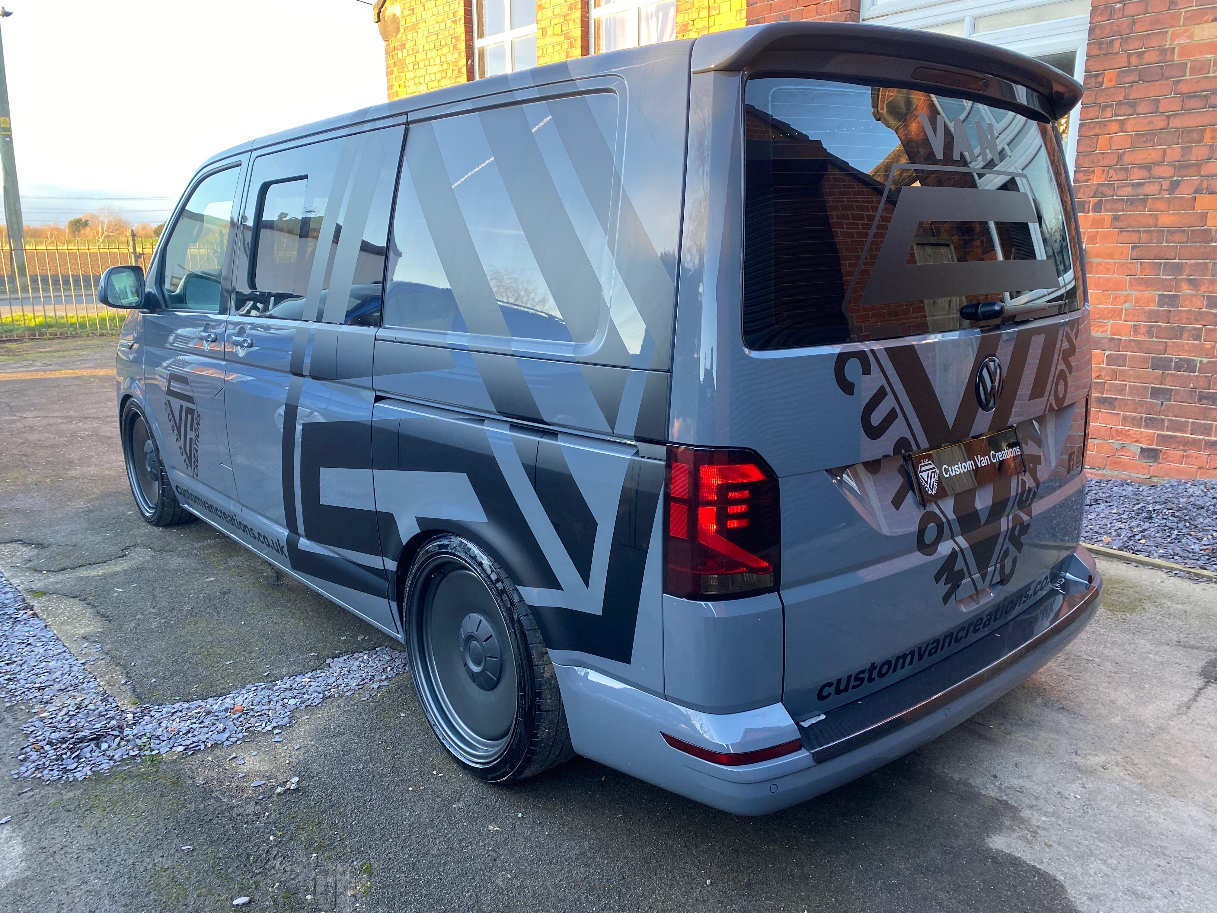 camper van kombi van crew van