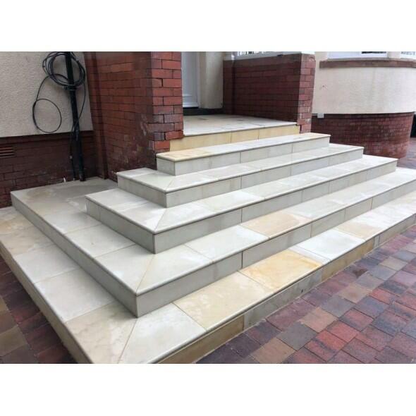 Sandstone Bullnose Steps