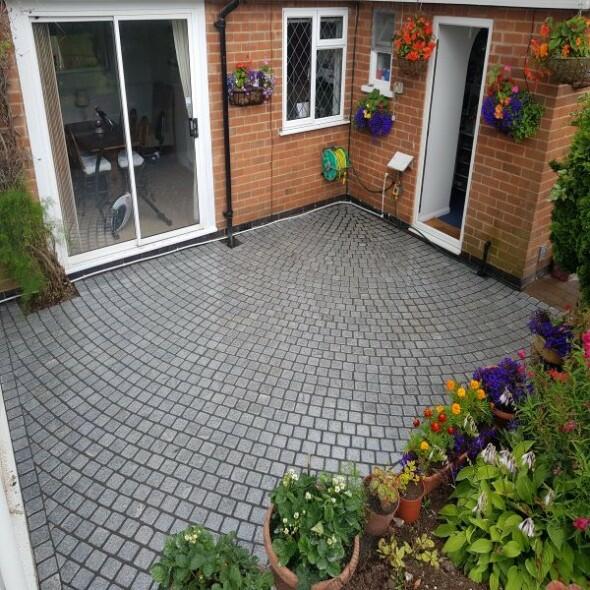 Silver Granite Cobbles 100 x 100 (G603)