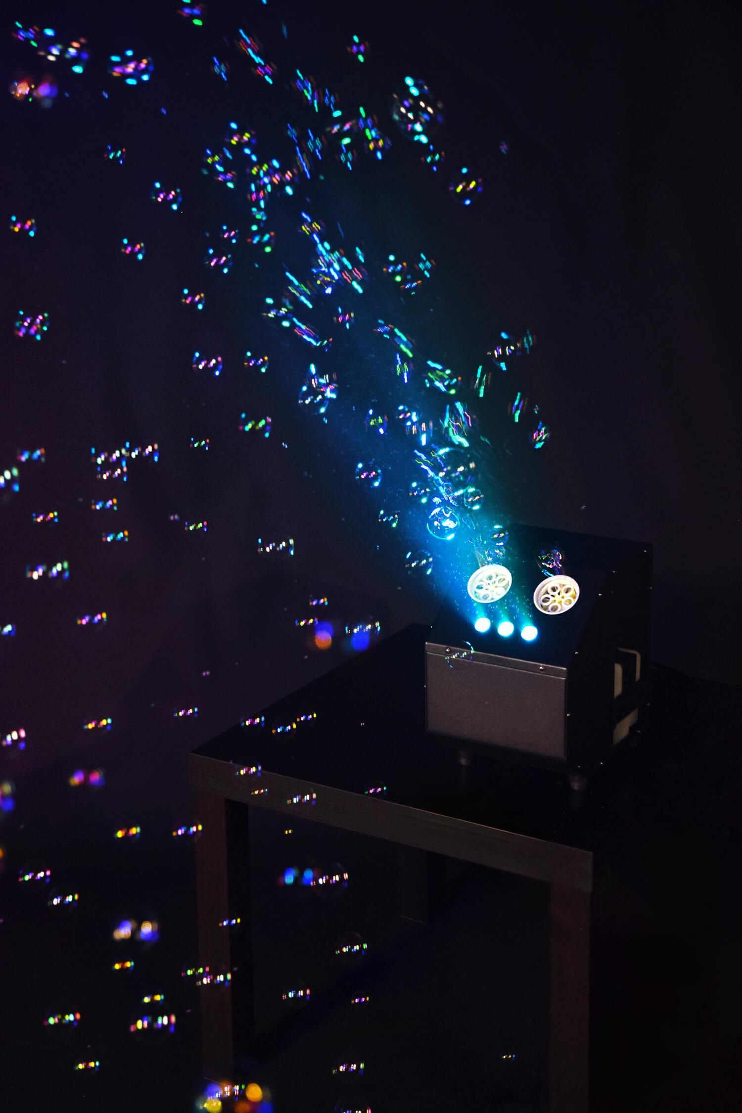 QTX LED Double Bubble Machine