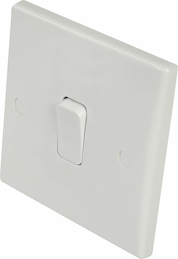 Eagle 2 Way Single Gang Light Switch Curved Edge 10A, E344BB