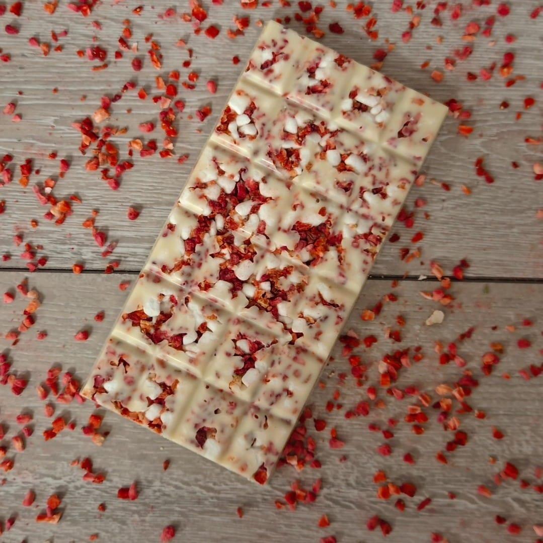 Eton Mess Inclusion White Chocolate Bar