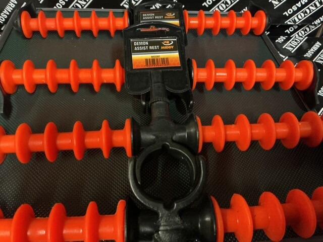 Middy Demon Rod Rest