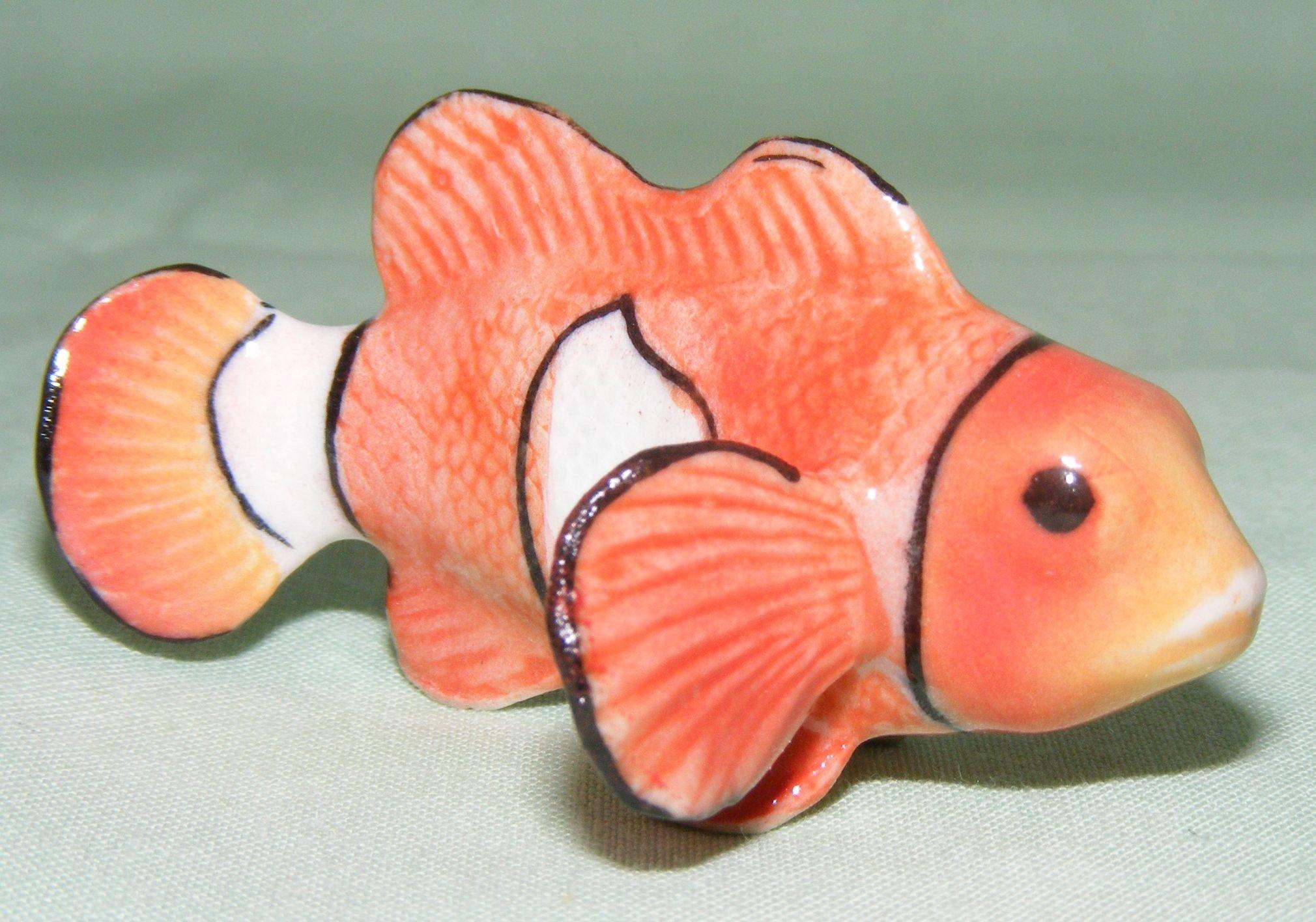 Klima Miniature Porcelain Animal Figure Clown Fish Tail Right L868