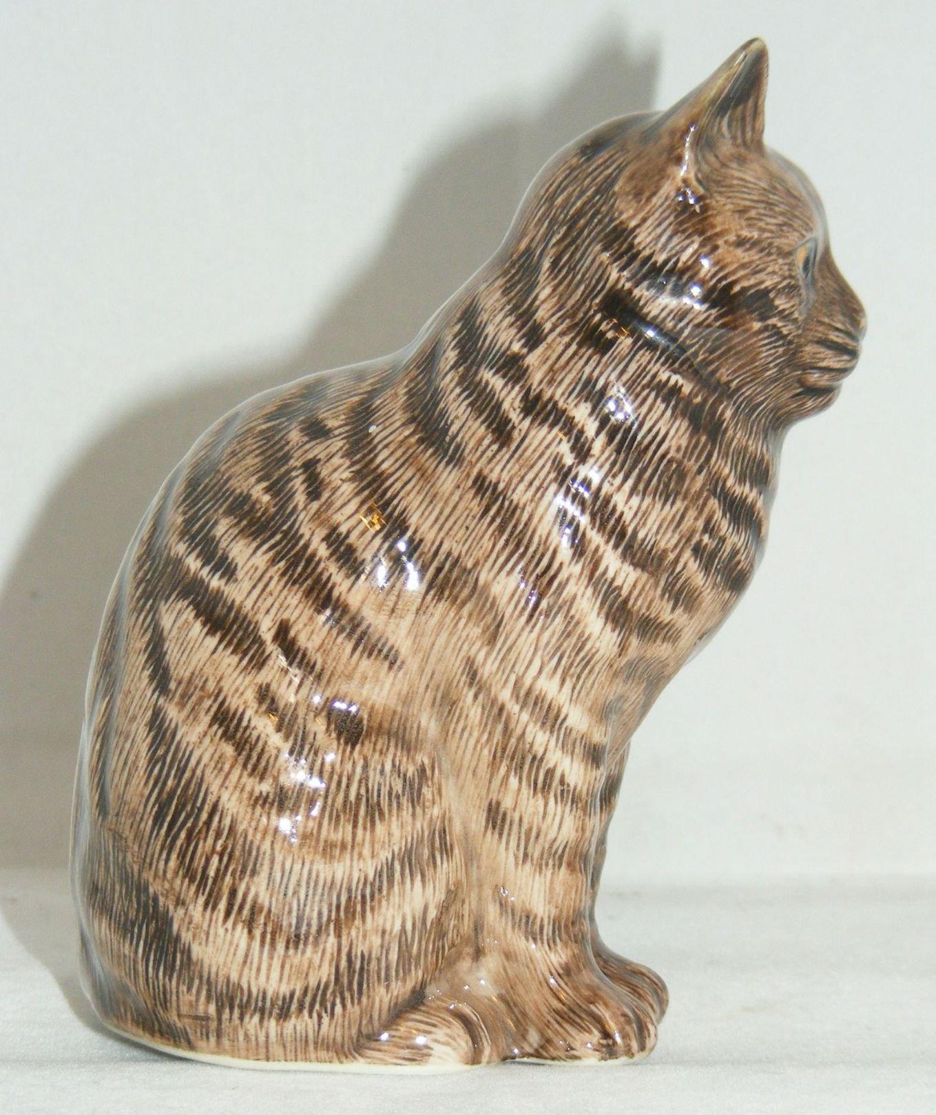 Quail Ceramics Animal Figure Moggie (Cat) "Clementine" 4" 743