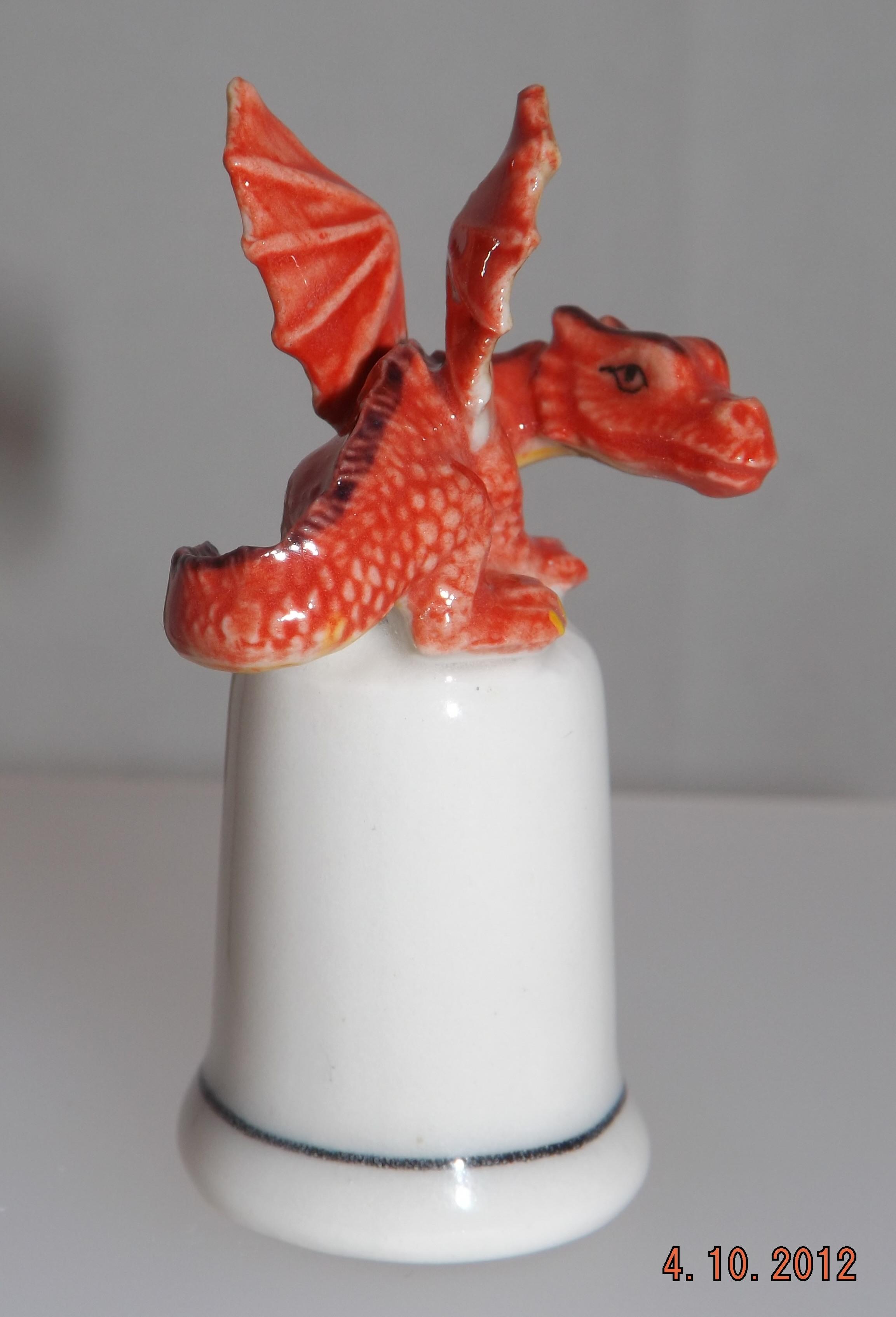 Klima Porcelain Red Dragon Curled on Thimble L864
