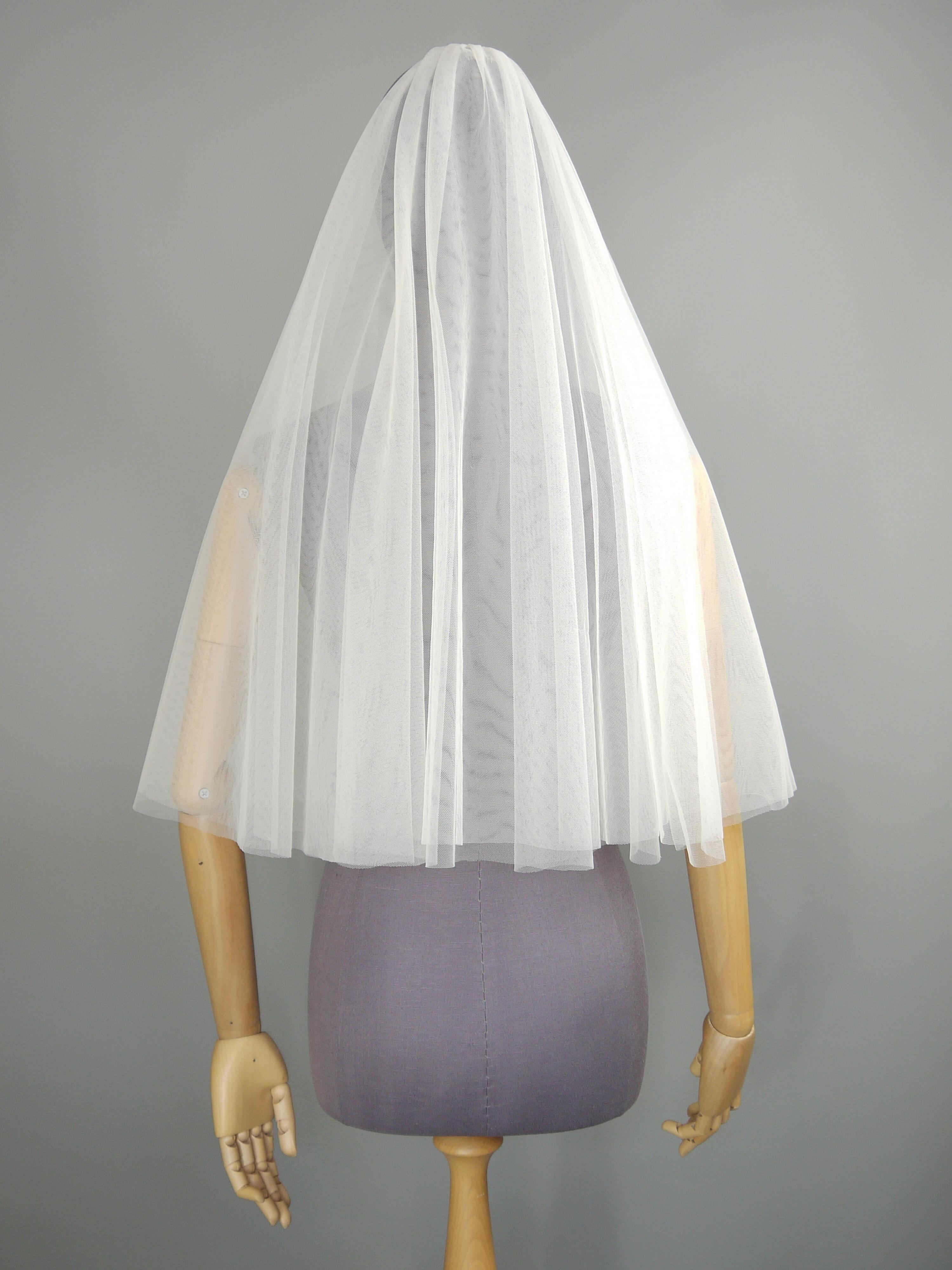 Traditional Ivory Bridal Veil - Soft Nylon Tulle