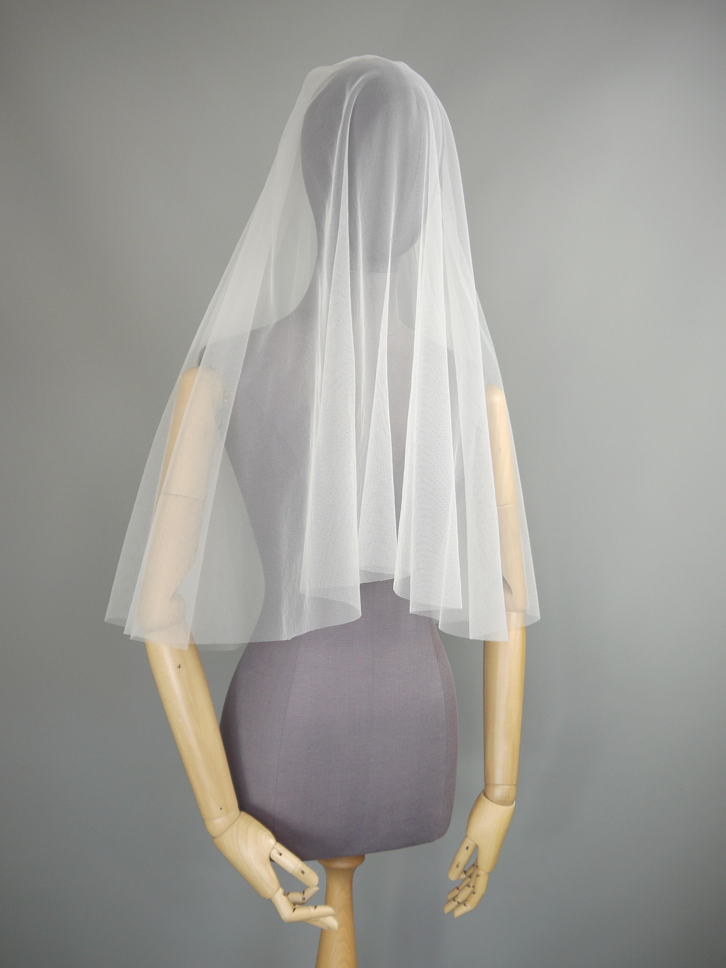 Traditional Ivory Bridal Veil - Soft Nylon Tulle
