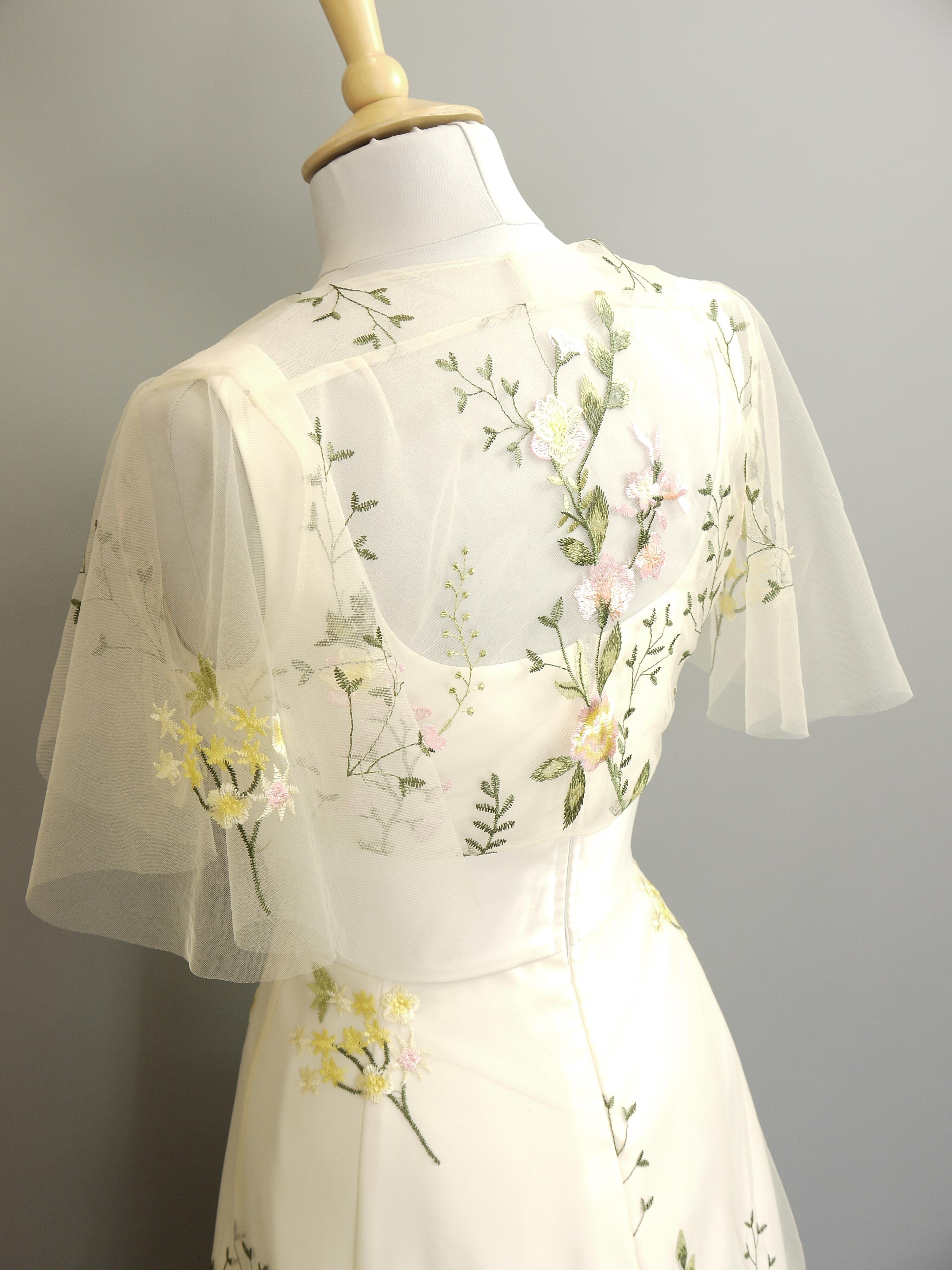 Size UK 14 - Bolero in Yellow & Peach Dahlia Lace