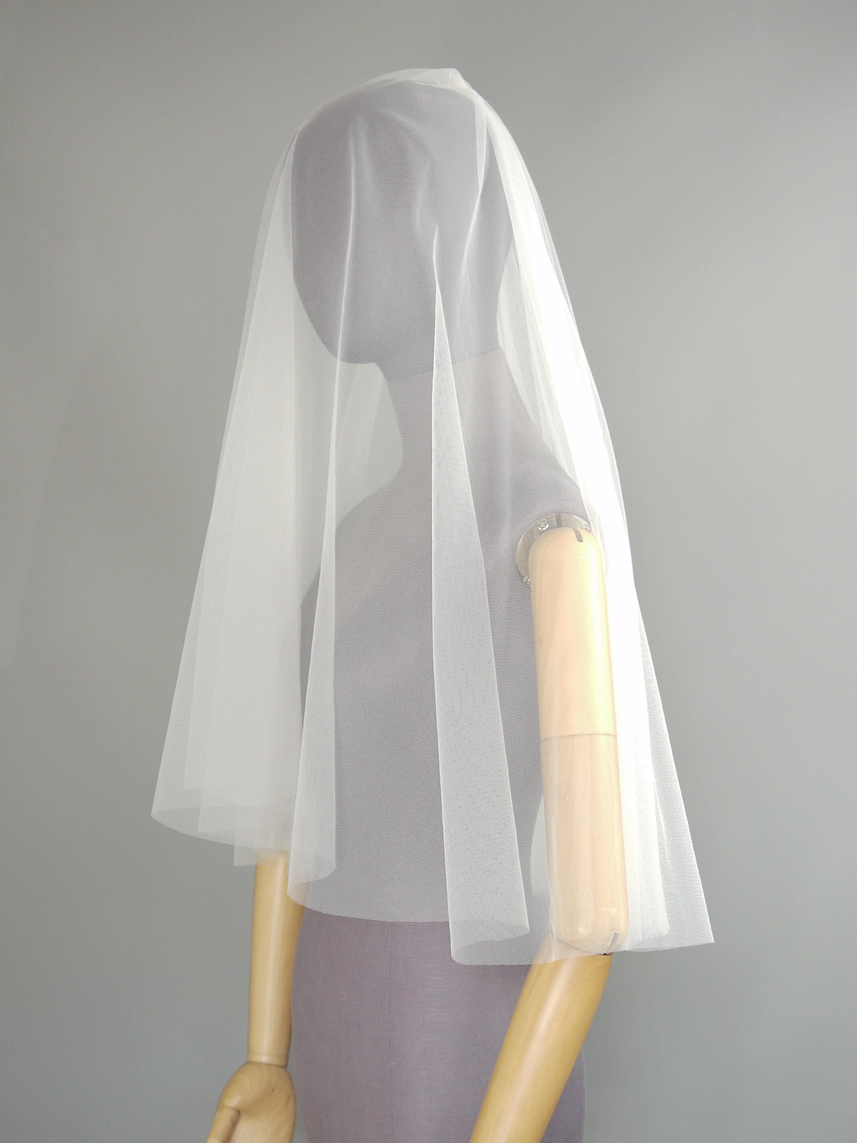 Traditional Ivory Bridal Veil - Soft Nylon Tulle
