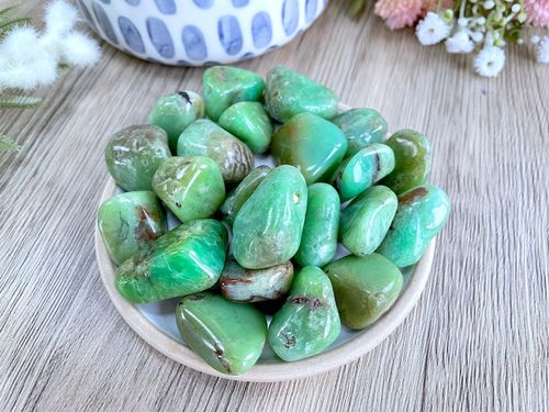 Green Nephrite Jade Crystal Tumbled Stones