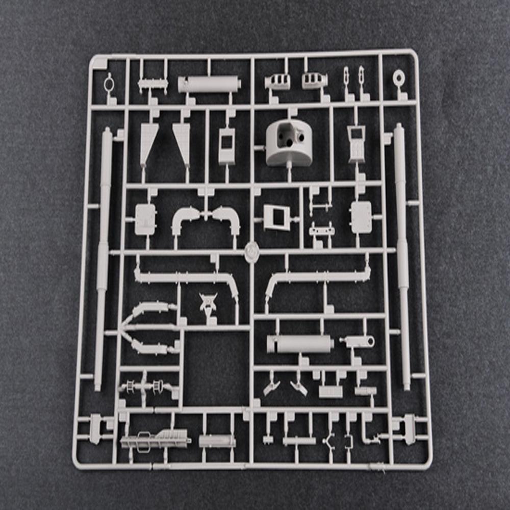 Trumpeter Russian 1K17 Szhatie Model Kit (Scale 1:35)