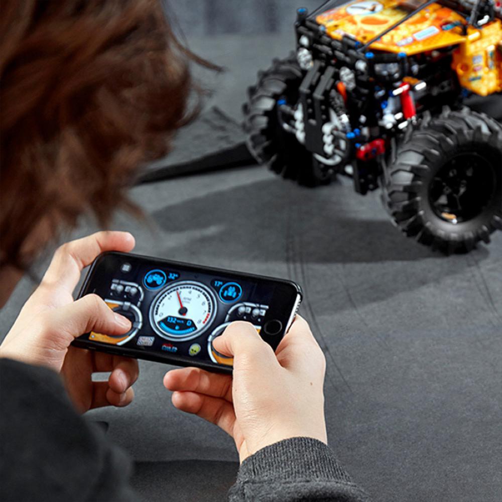LEGO Technic Remote Control 4x4 X-Treme Off-Roader Building Set