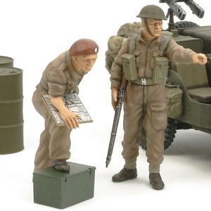 Tamiya SAS Jeep Model Kit Special Air Service 35033 Scale 1/35