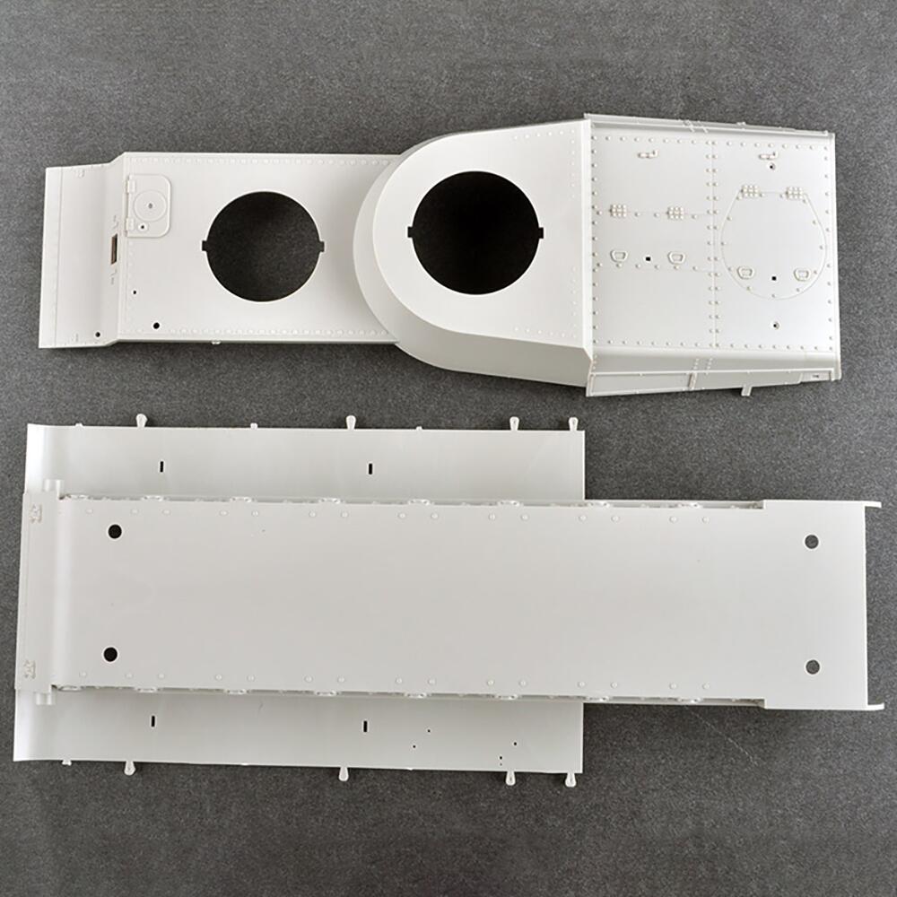 Trumpeter Soviet T-100Z Prototype Heavy Tank Military Model Kit Scale 1/35