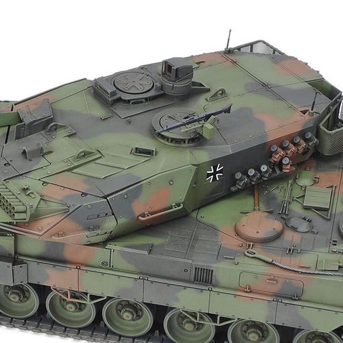 Tamiya Leopard 2 A6 Main Battle Tank Military Model Kit Scale 1:35