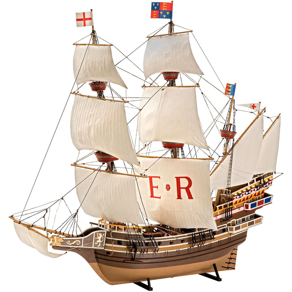 Revell English Man o'War Warship Model Kit (Scale 1:96)