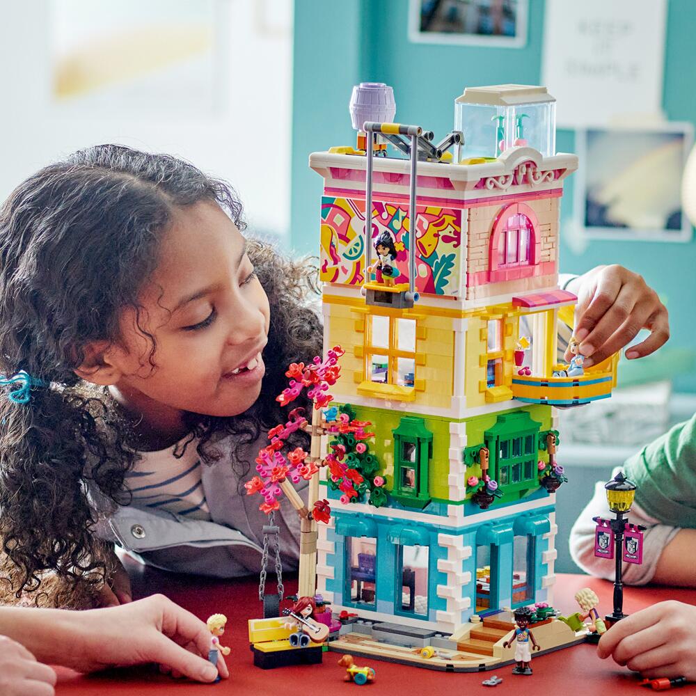 LEGO Friends Heartlake City Community Centre 1513 Piece Building Set 41748