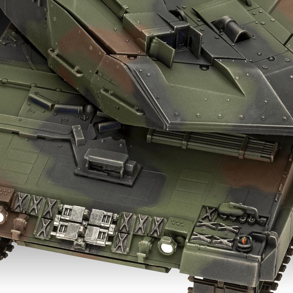Revell Leopard 2A6MA2 Tank Bundeswehr 70 Years Military Model Kit Scale ...
