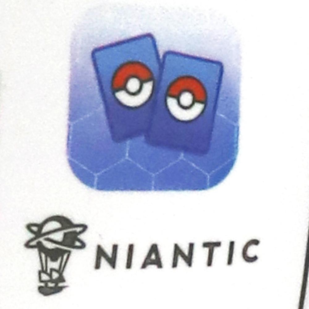 Pokémon GO Trading Card Game PokéBall Metal Tin with 3 Booster Packs