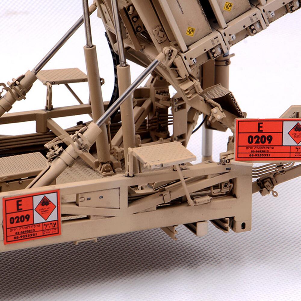 Trumpeter Iron Dome Air Defense System Military Model Kit Scale 1:35