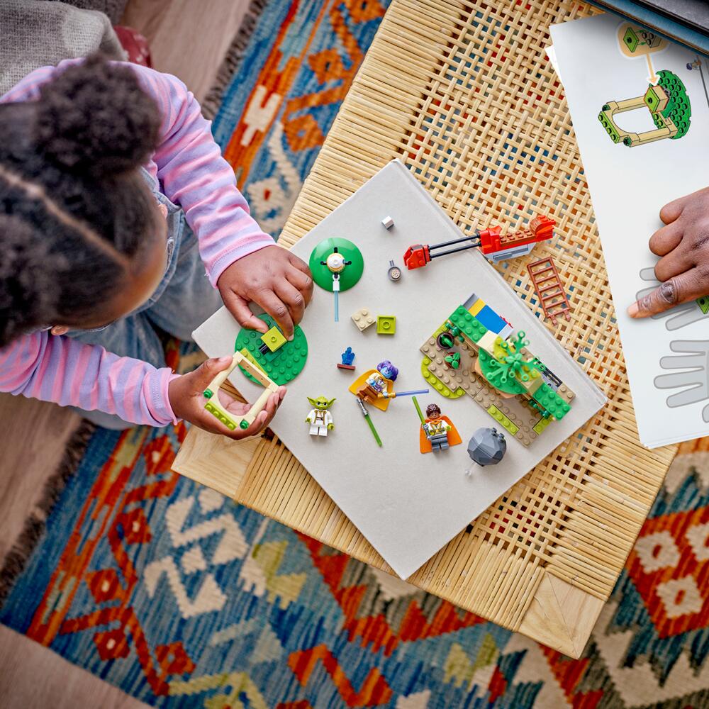 LEGO Star Wars Tenoo Jedi Temple 124 Piece Set 75358 Ages 4+