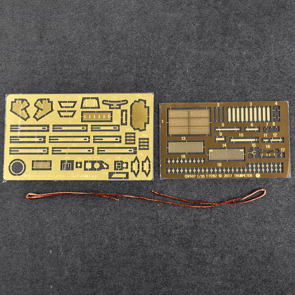 Trumpeter Soviet Main Battle Tank T-72B3 4S24 & Grating Armour Model ...