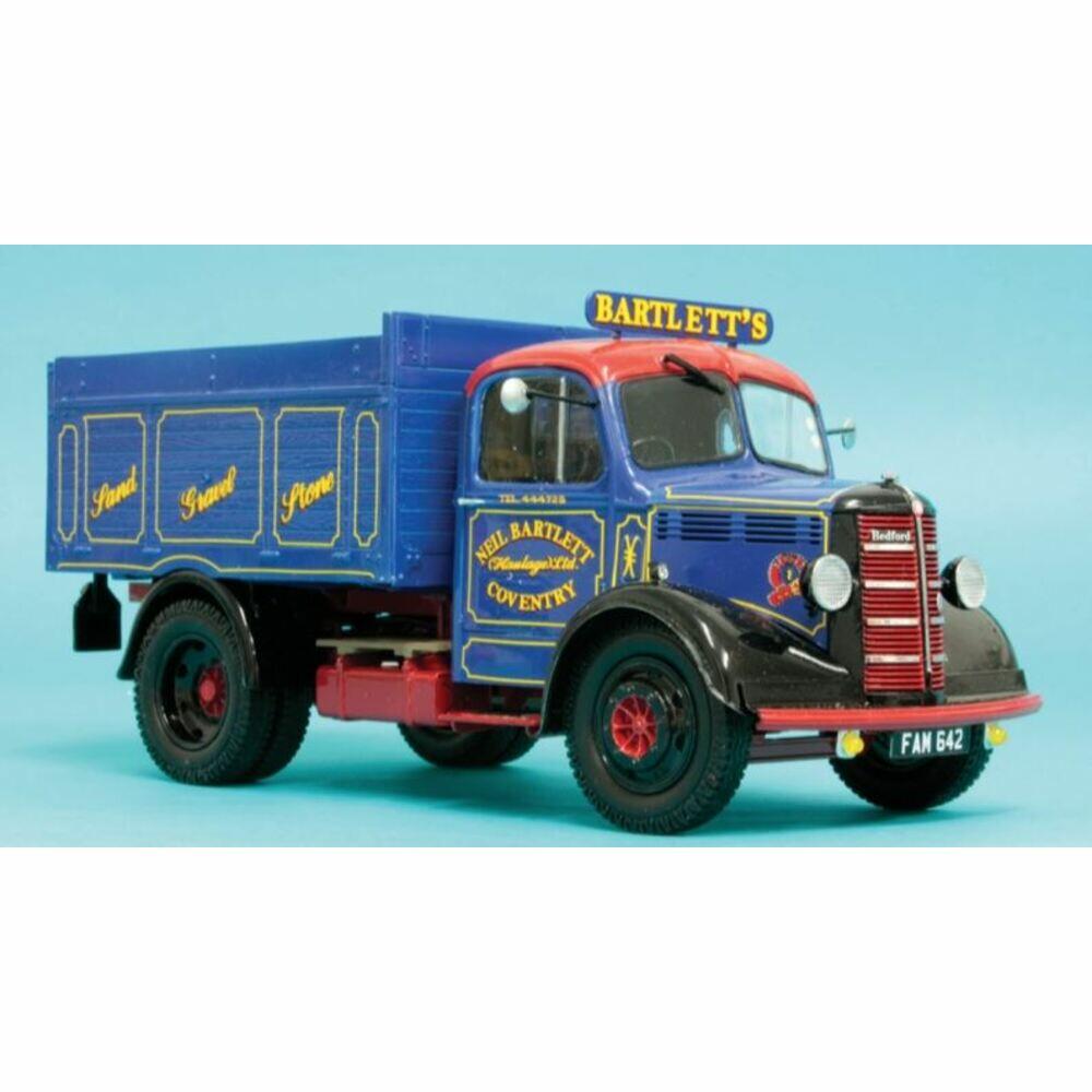 Emhar Bedford 'OSBT' SWB 'O' Series 5-ton Tipper Truck Model Kit Scale 1:24