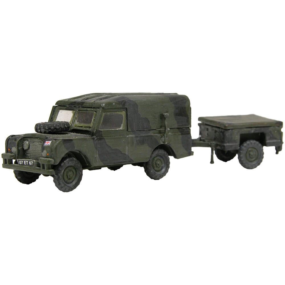 Airfix LWB Land Rover Hard Top & Trailer Model Kit Scale 1:76