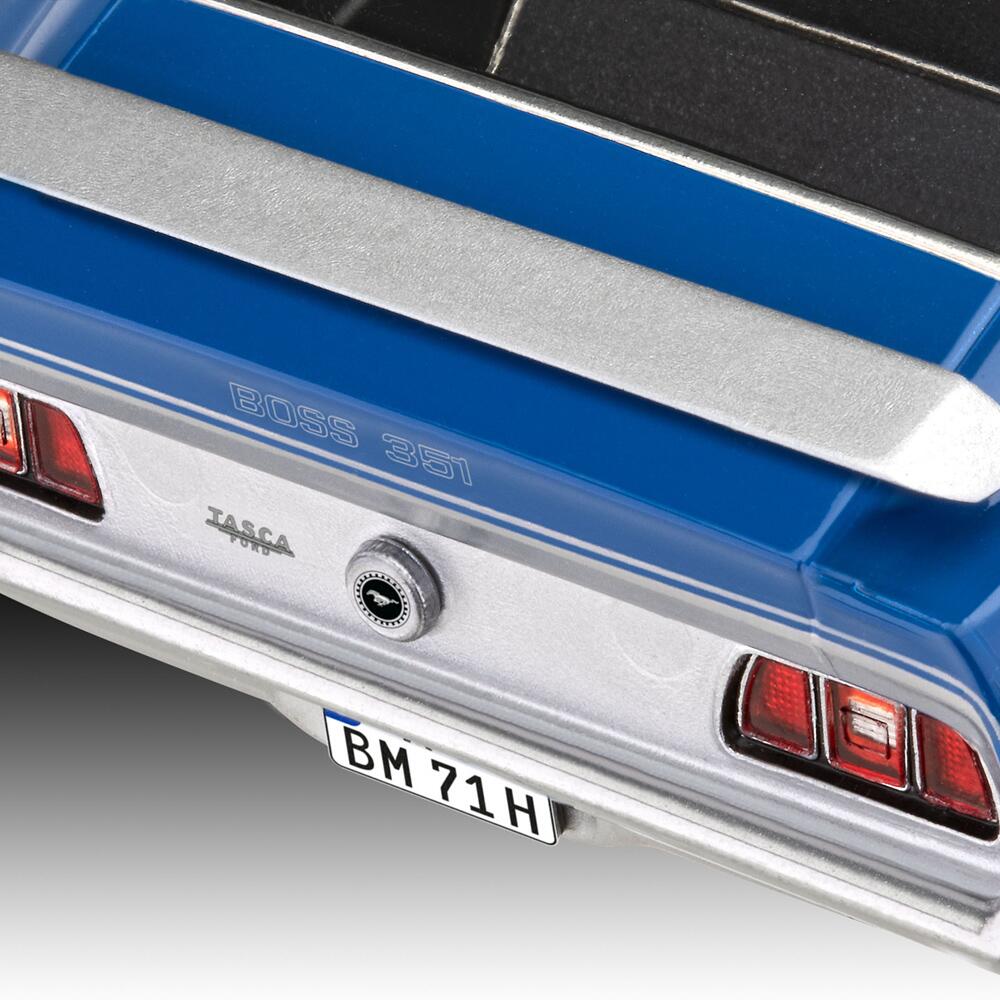 Revell Ford Mustang Boss 351 Road Car Model Kit Scale 1:25