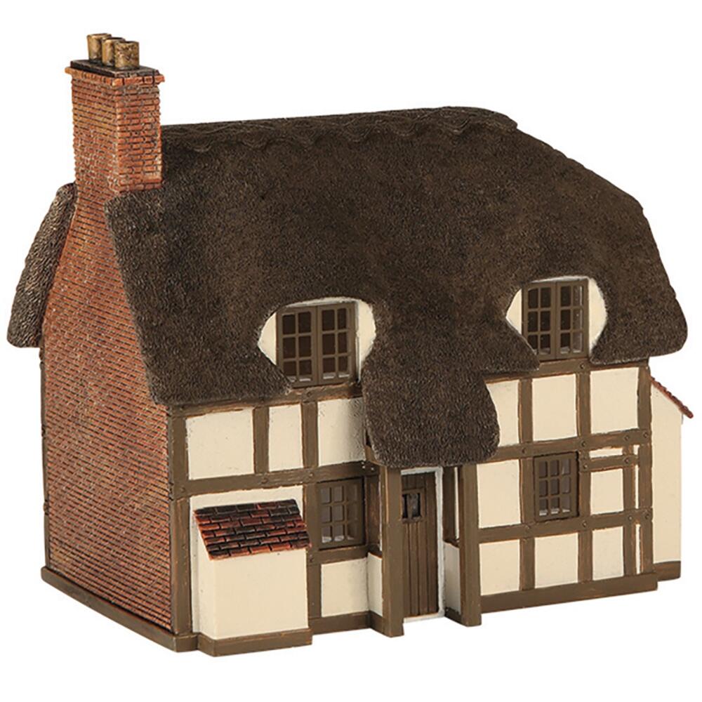 Scenecraft Graham Farish Thatched Cottage Model Railway N Gauge