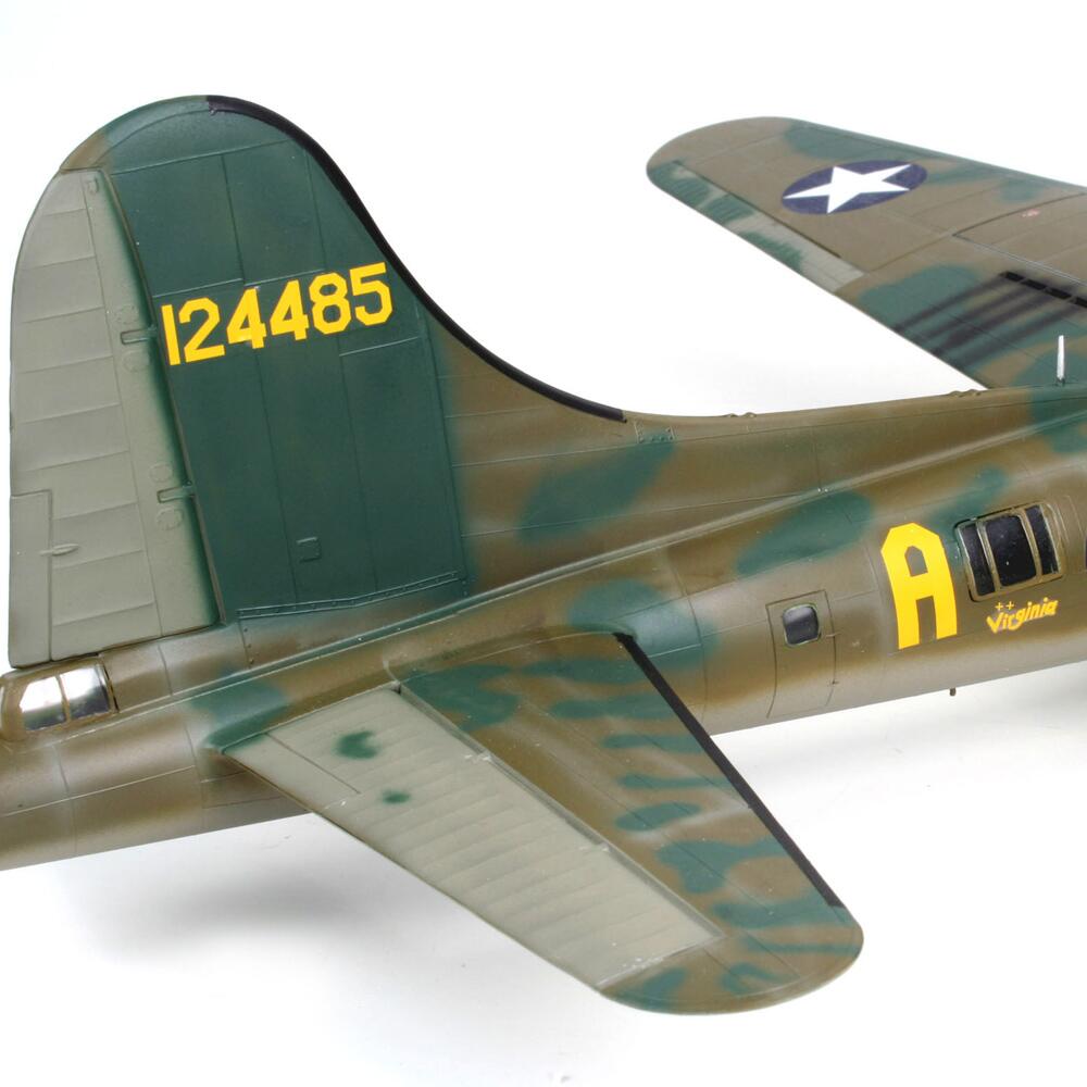 Revell Boeing B-17F Memphis Belle USAF Bomber Aircraft Plastic Model ...