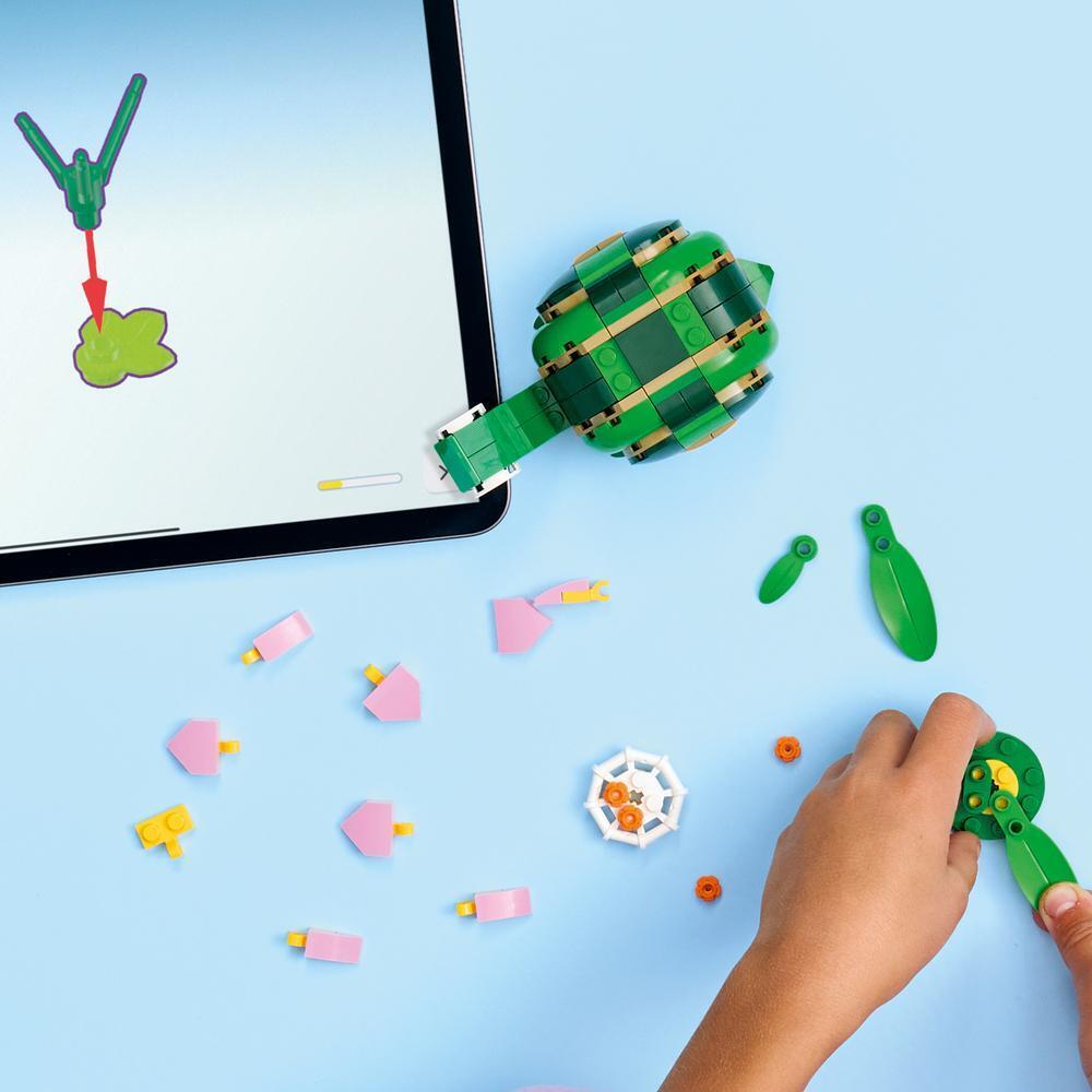 LEGO Creator Turtle with a Water Lily Flower Set 31377