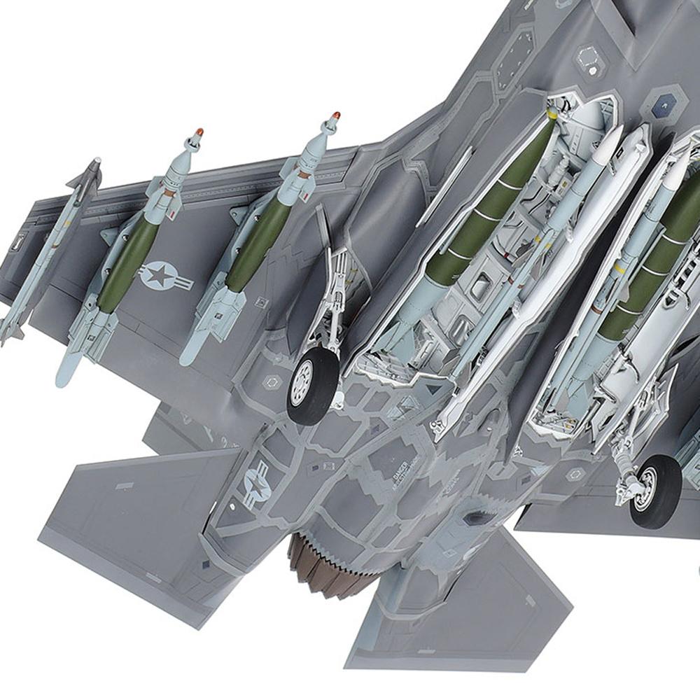 Tamiya Lockheed Martin F-35A Lightning II Military Aircraft Model Kit Scale 1:48