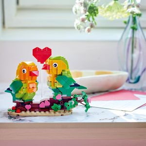 LEGO Valentine Lovebirds Construction Set Toy Gift 40522 for Ages 8+