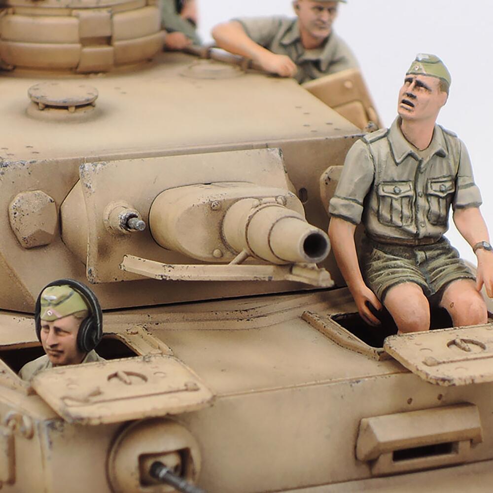 Tamiya Panzerkampfwagen IV Ausf.F & Motorcycle Model Kit Scale 1/35