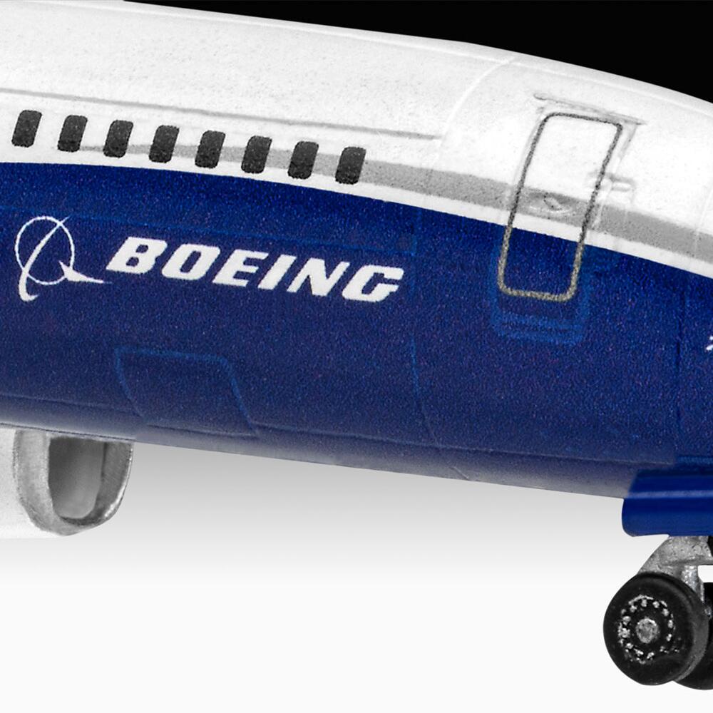 Revell Boeing 737-800 Aircraft Model Kit Scale 1/288