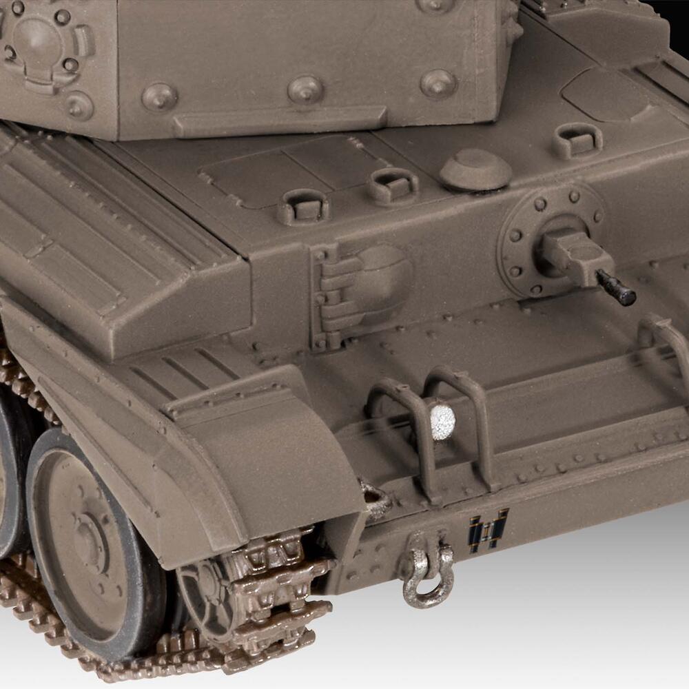Revell World of Tanks Cromwell Mk.IV Tank Model Kit Scale 1:72