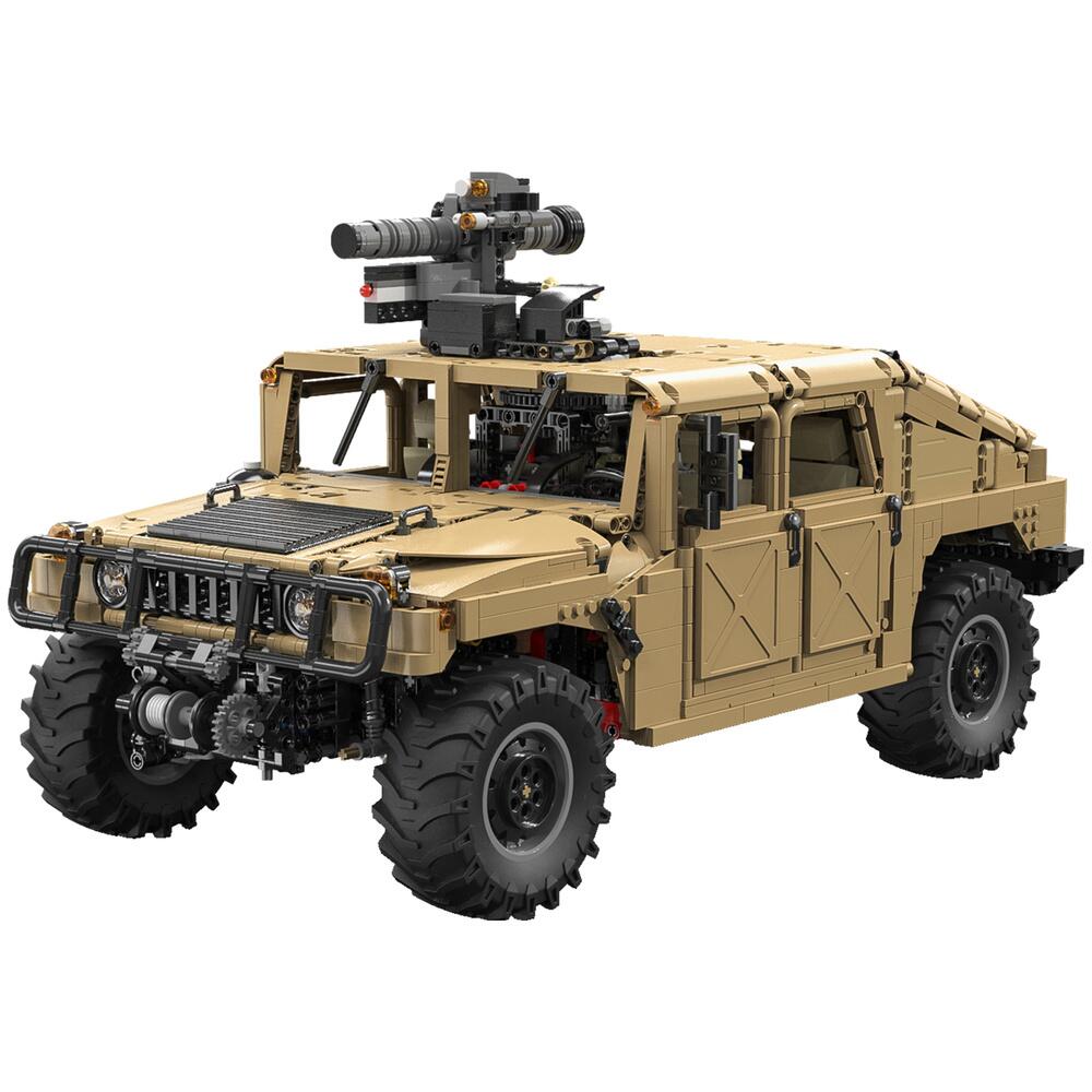 CaDA HUMVEE Military Vehicle Construction Toy Scale 1:8