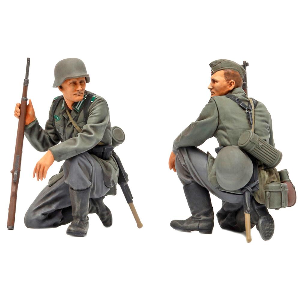 Tamiya German Infantry Figure Set Mid-WWII Kit 35371 Scale 1/35