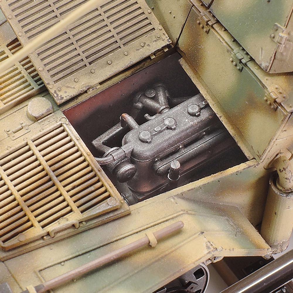 Tamiya P204 (f) German Armored Railway Vehicle Model Kit (Scale 1:35)