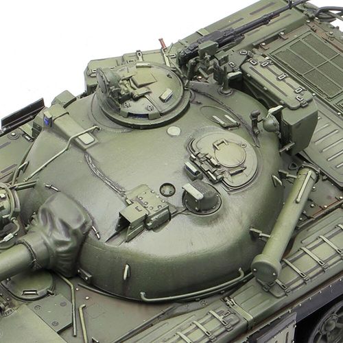 Trumpeter Soviet Main Battle Tank T-72 Ural Model Kit Scale 1:35