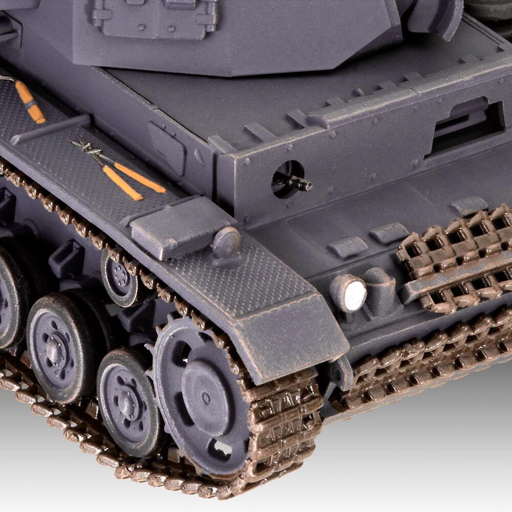 Revell World of Tanks Panzer III Tank Model Kit Scale 1:72