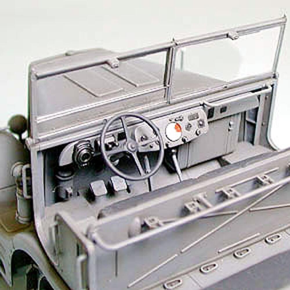 Tamiya 1/35 Military Schwerer Zugkraftwagen 18 Tonne sdKfz9 FAMO ...