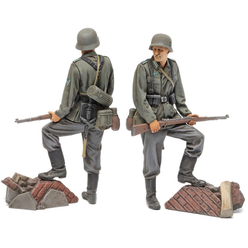Tamiya German Infantry Figure Set Mid-WWII Kit 35371 Scale 1/35